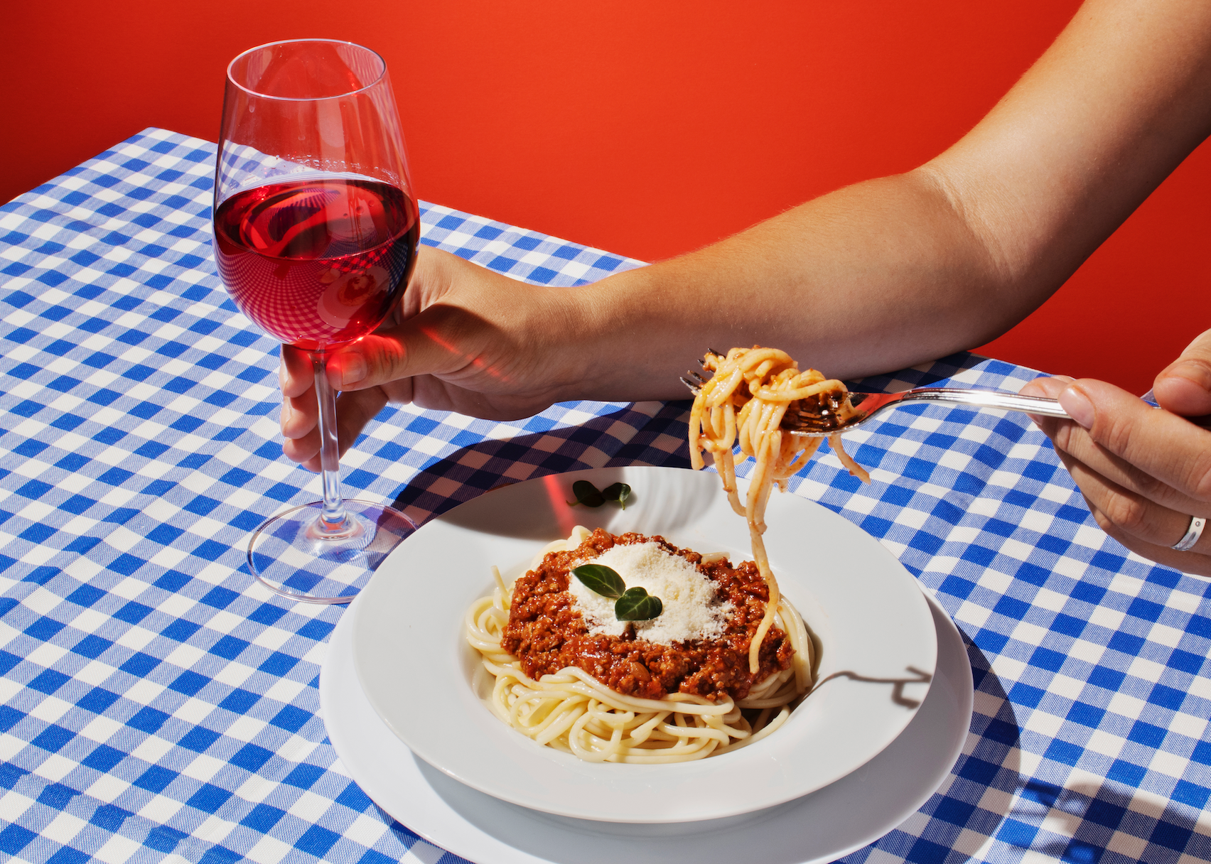 Cena y conoce gente amante de la comida italiana en Madrid - POPULIT